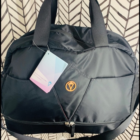 Ivivva | Accessories | Ivivva By Lululemon Weekend Escape Duffel Black ...